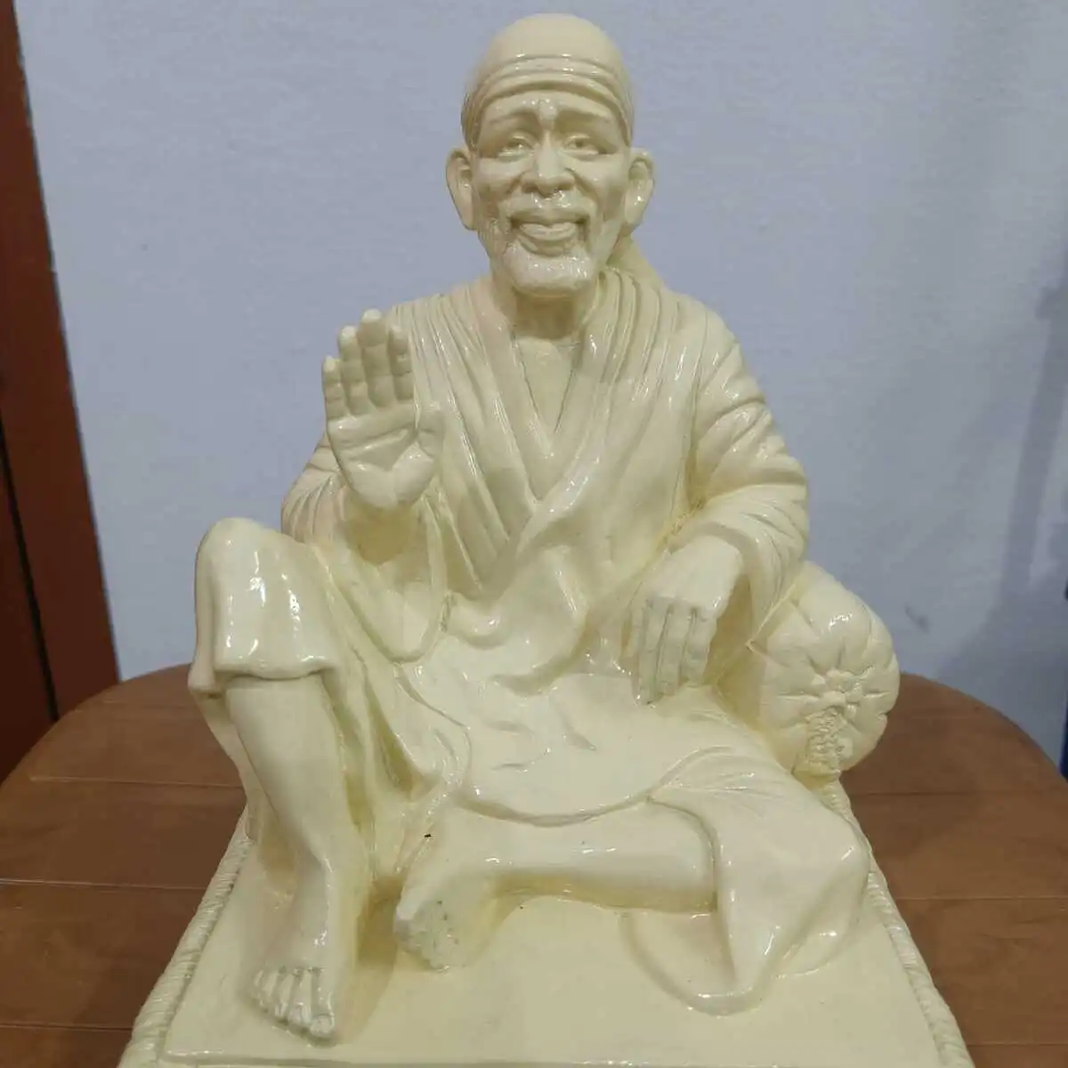 Statue of Sai Baba – Ivory Finish - Earth India Siddha